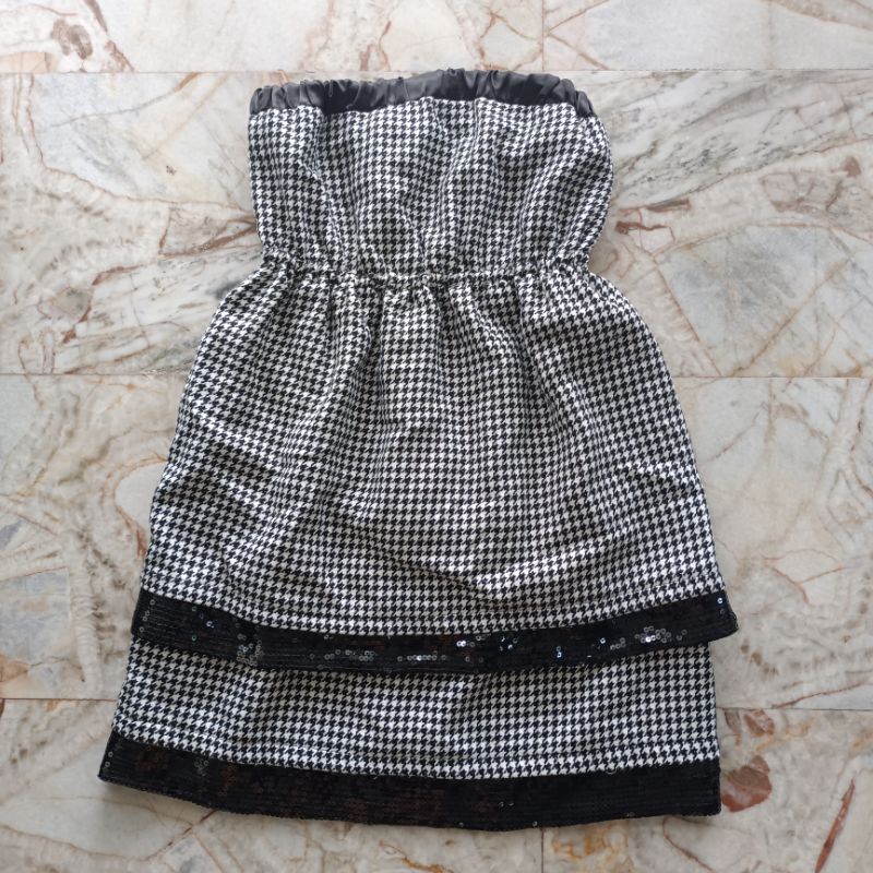 เดรสเกาะอกลายชิโนริ Jayro มือสอง | Shopee Thailand