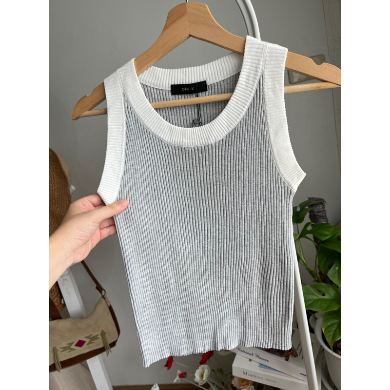 Two tone tank top - เสื้อกล้ามสองสี ไหมพรมนุ่มนิ่ม ยืดหยุ่นดีมาก ...
