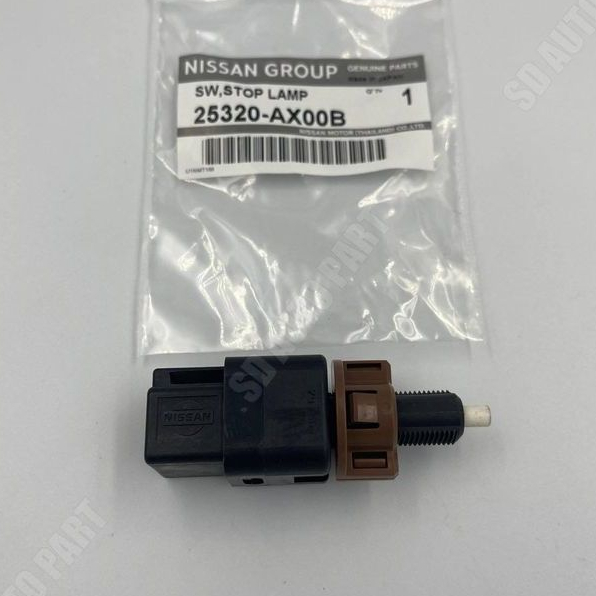 สวิทช์ไฟเบรค4ขา แท้ (25320-AX00B) ยี่ห้อ NISSAN รุ่น นาวาร่า, มาร์ช ...