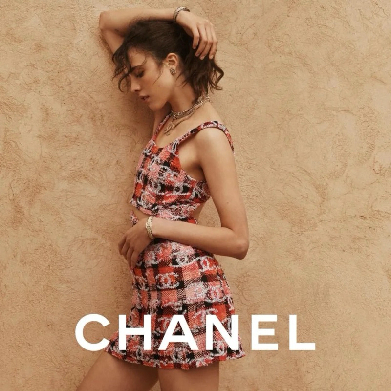 เดรสผ้าทวิต เว้าหลัง Chanel coco beach 2022 แบรนด์ CHANEL | Shopee Thailand