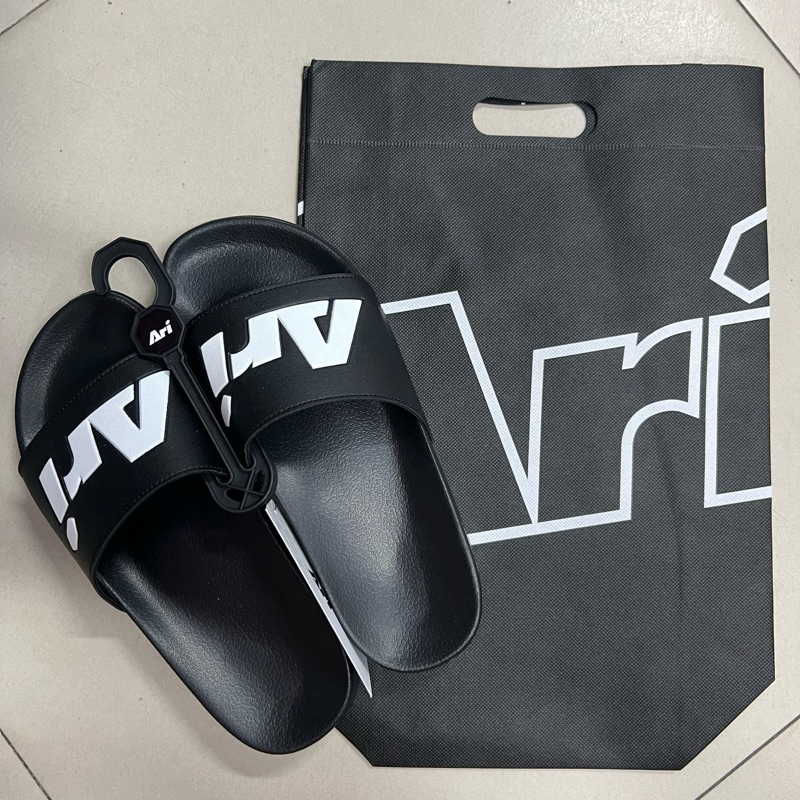 รองเท้าแตะ ARI SLIDE SANDALS ของแท้ (เพิ่มค่าธรรมเนียมShopee 5% ...