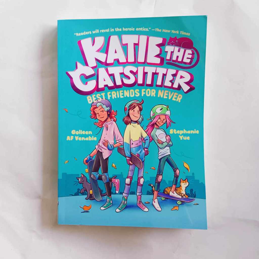 หนังสือการ์ตูน Katie the Catsitter (A Graphic Novel) ภาษาอังกฤษ ปกอ่อน ...