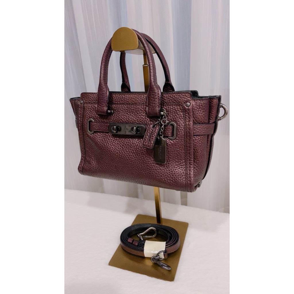 Coach swagger มือสองของแท้ | Shopee Thailand