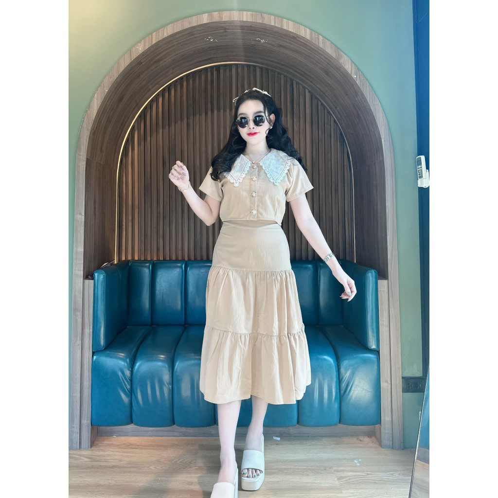 พร้อมส่ง A2541 ( L131 ) ชุดเซตกระโปรงผ้าครัช เสื้อครอปบัวผ้าลูกไม้กระดุมเมอแรง+กระโปรงชายระบายสม ...