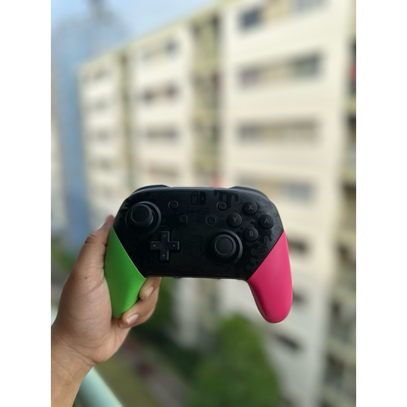 Nintendo Switch Pro Contoller มือ2 สภาพสวย แท้ ครับ มีแต่ตัวจอยครับ ...