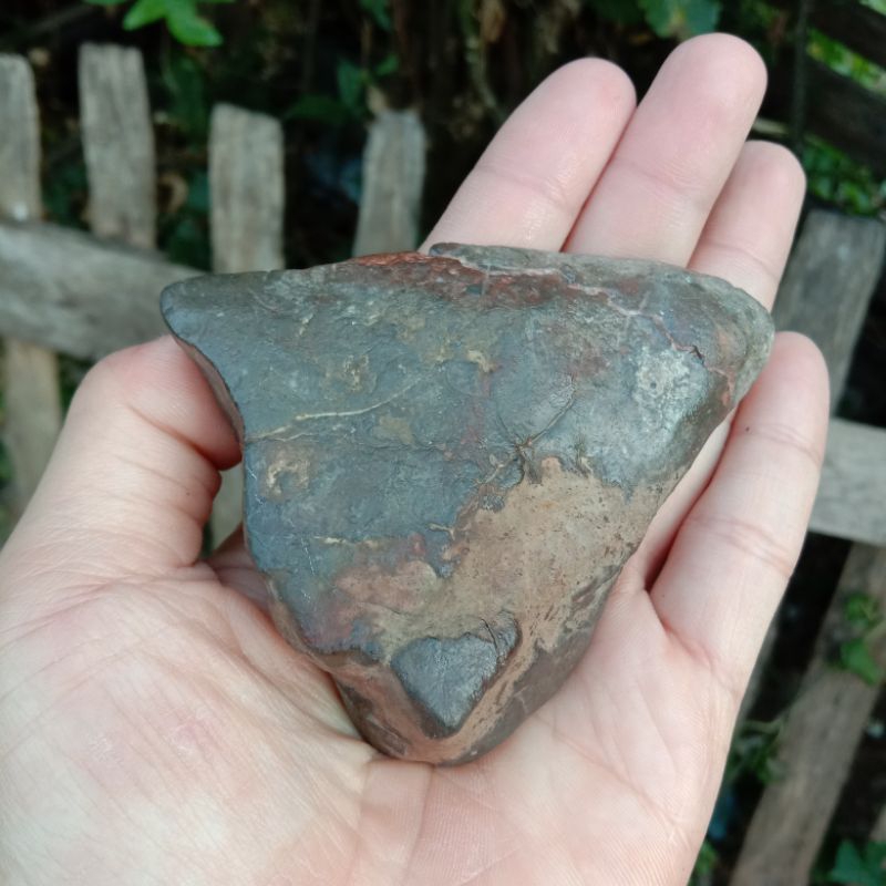 ขวานหินฟ้าผ่าแท้เครื่องรางคุ้มครองภัยสืบทอดเมืองแพร่ | Shopee Thailand