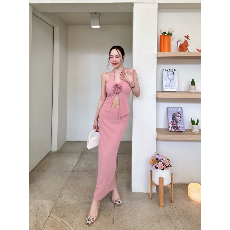 poshie(1229) peipi set ชุดเซ็ท2ชิ้น เสื้อแต่งกุหลาบที่อกและกระโปรงยาว ...