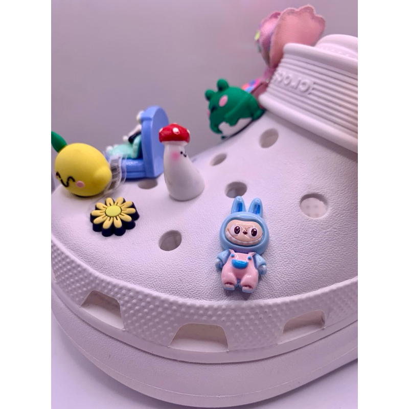 พร้อมส่งจากไทย พรีเมี่ยม ตัวติดรองเท้าครอคส์ Jibbitz Crocs Labubu รวม ...