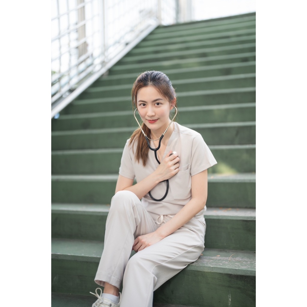 REKA SCRUBS - สี Sapwood - MOTIF (ชุดสครับแพทย์ พยาบาล พร้อมปักชื่อ ...