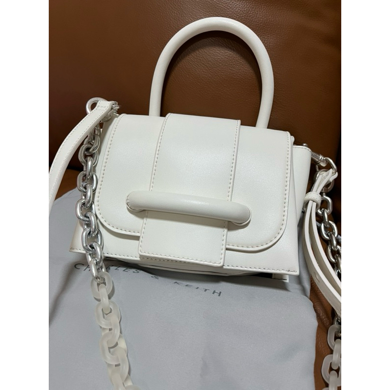 Charles & Keith รุ่น Chain Strap Mini bag สี white size small | Shopee ...