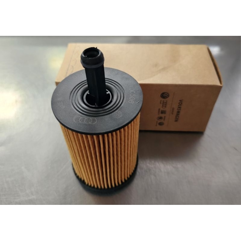 กรองน้ำมันเครื่อง Volkswagen Transporter T5 2.5 TDi AXE 071115562A ...