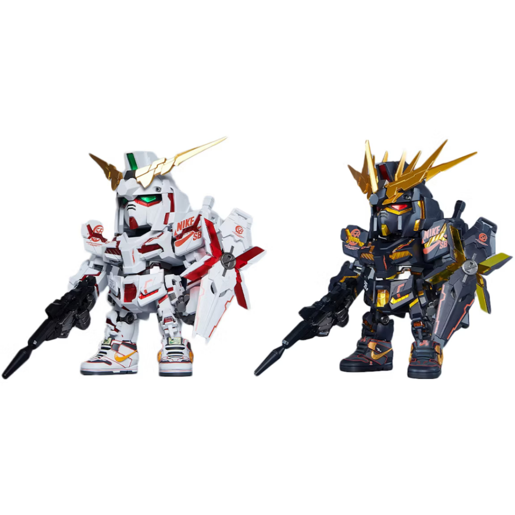 QMSV Gundam Nike SB x Bandai Unicorn Action Figure Set limited edition ...