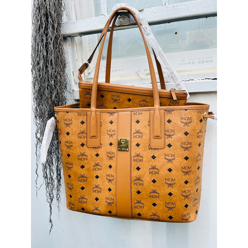 new mcm size.M Liz Shopper พลิกกลับด้านได | Shopee Thailand