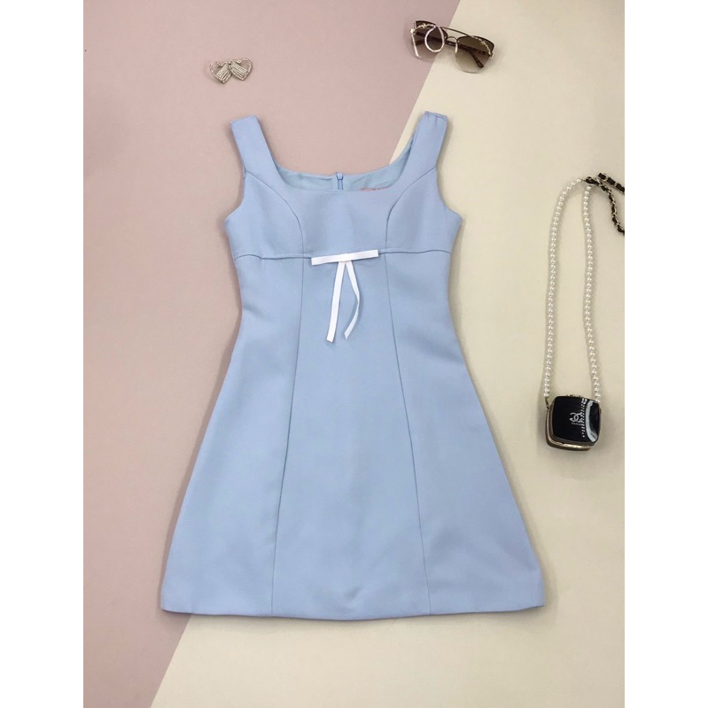 [ELSA] Y031 ชุดเดรสกระโปรงคอเหลี่ยมสายตะเกียบแต่งโบว์ช่วงอกดีไซน์เรียบ ...