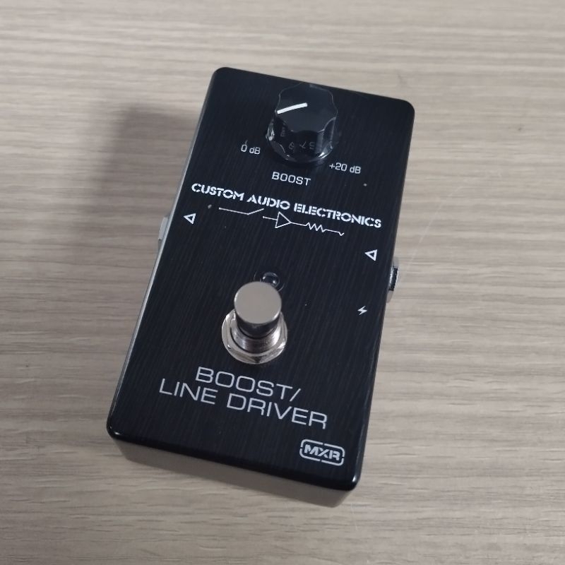 MXR MC401 Boost/Line Driver (( สินค้ามือสอง )) สภาพ 80% ใช้งานได้ปกติ ...