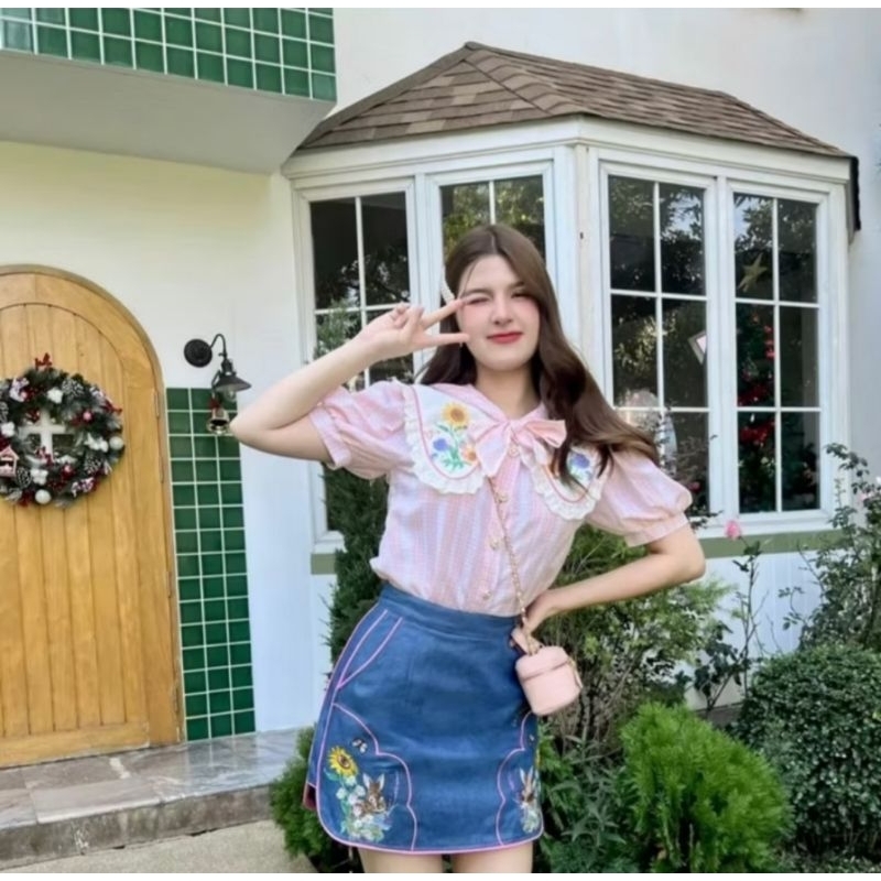 เสื้อคอปก 2 ชั้นลายสก็อต size s มือ 2 ป้าย Bellita | Shopee Thailand