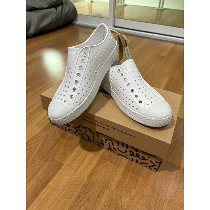 Native รองเท้ากันน้ำผู้ใหญ่ EVA รุ่น Jefferson Shell White 💯 New 💯 | Shopee Thailand