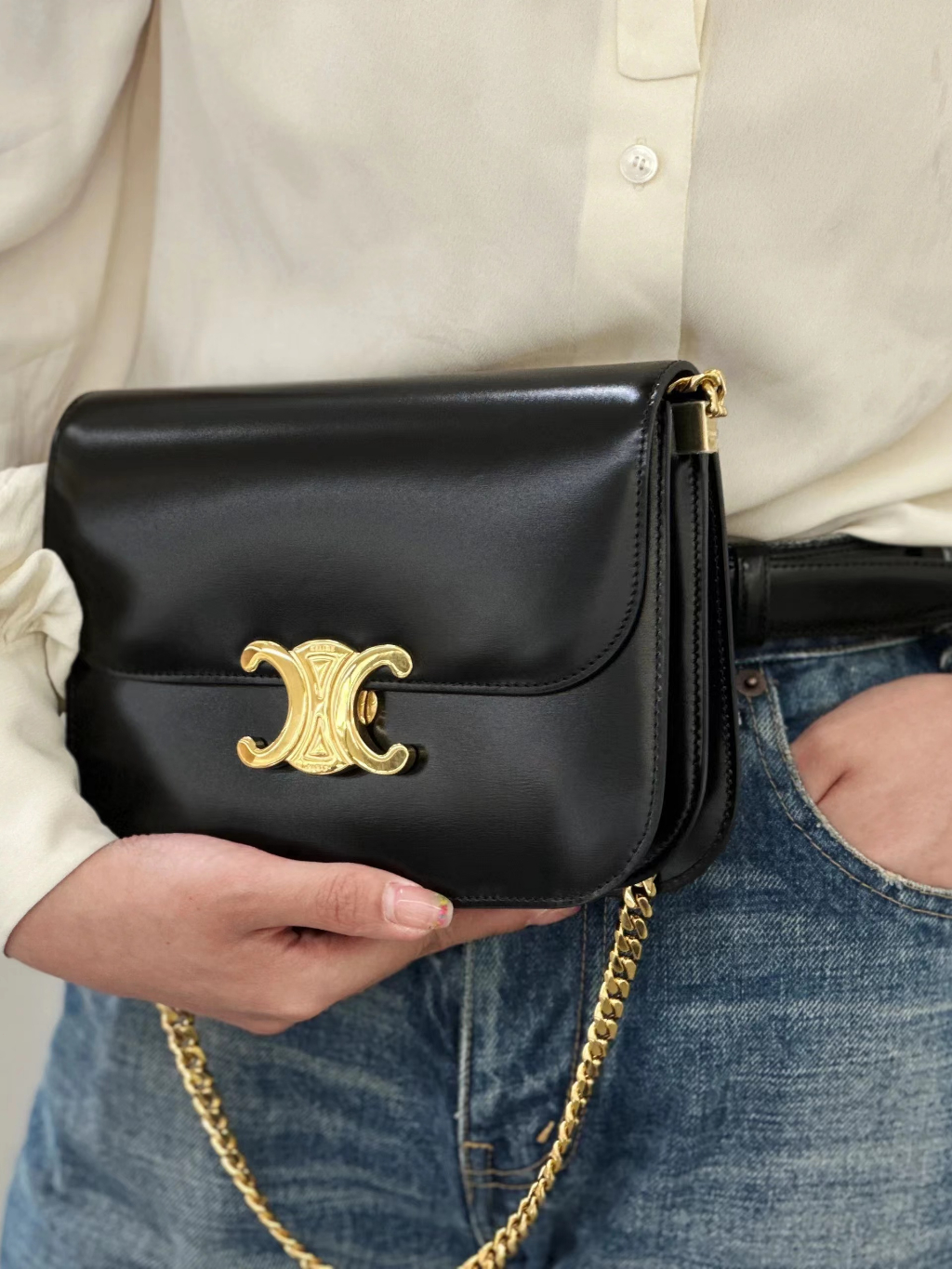เซลีน Celine COLLEGE TRIOMPHE กระเป๋าถือ/กระเป๋าสายโซ่หนังวัวสีสดใส/รูป ...