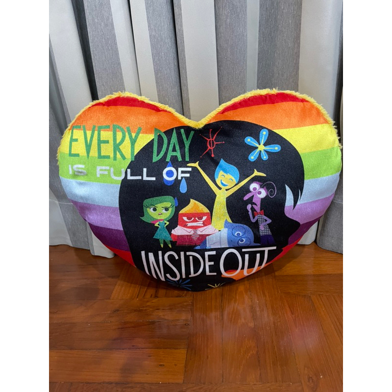 Inside out heart pillow หมอนหัวใจ ลายรวม มหัศจรรย์อารมณ์อลเวง หายาก งาน ...
