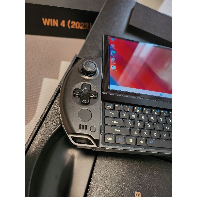Preorder GPD WIN 4 Pro จอ 6 นิ้ว AMD 7840U 32GB/512GB เครื่องเล่นเกม ...