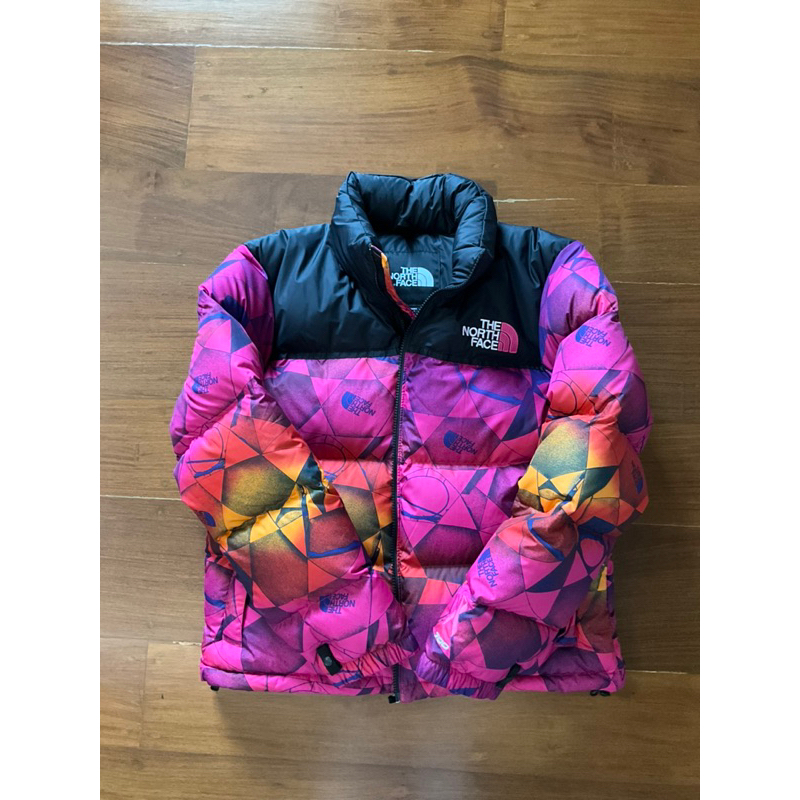 The North Face Women Printed 1996 Retro Nuptse Jacket Pink Expedition ...