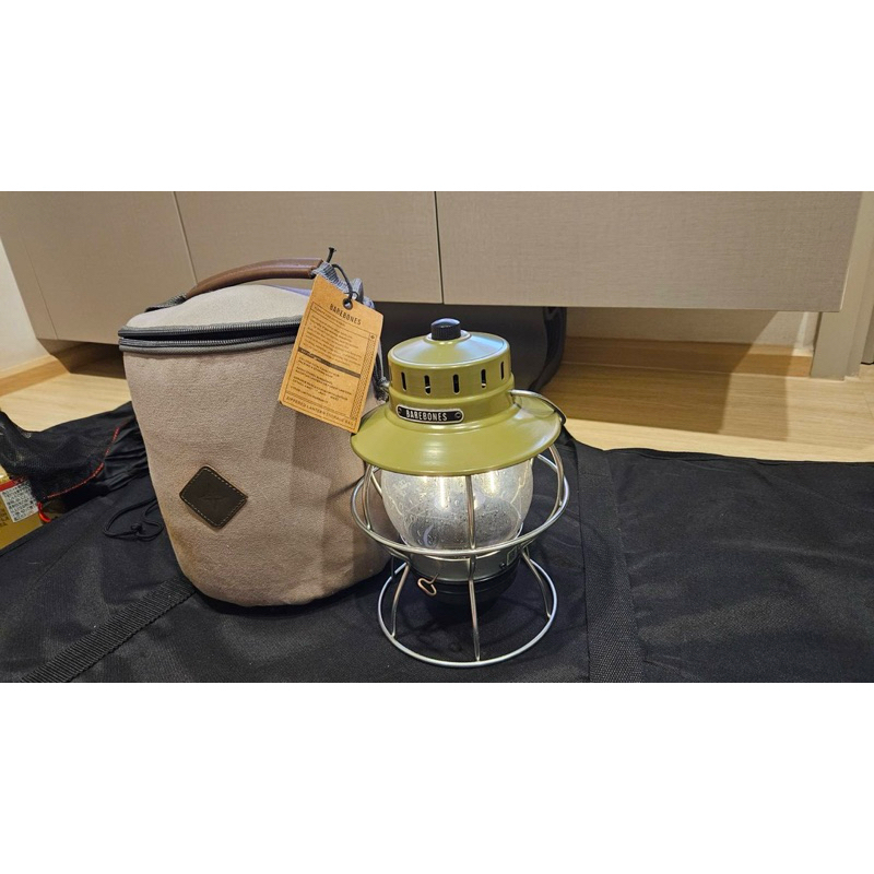 Barebones Railroad Lantern Olive Drab สภาพ 95% ซื้อจาก Camp studio | Shopee Thailand