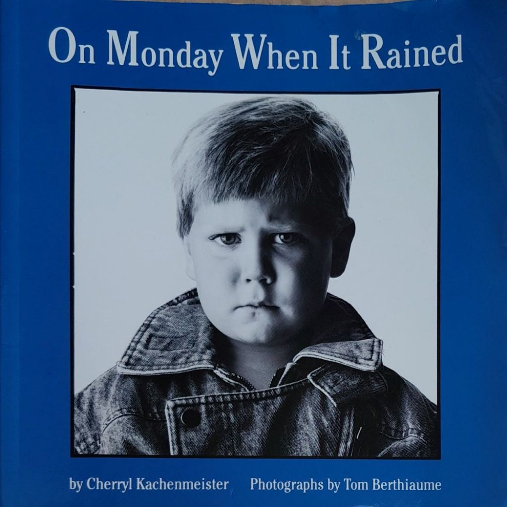 U27-8 On Monday when it rained หนังสือมือสอง ปกอ่อน | Shopee Thailand