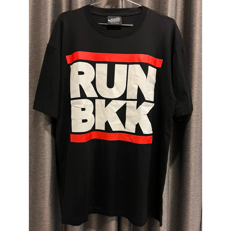 เสื้อ RUN BKK ของแท้ มือ 2 รอบอก 39นิ้ว สภาพเหมือนใหม่ ซักไป 1 ครั้ง ...