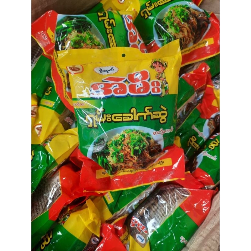 ข้าวฟืนกึ่งสำเร็จรูป มีเครื่องพร้อมในซอง คุ้มค่ามากเว่อร์Ae Mee Shan ...