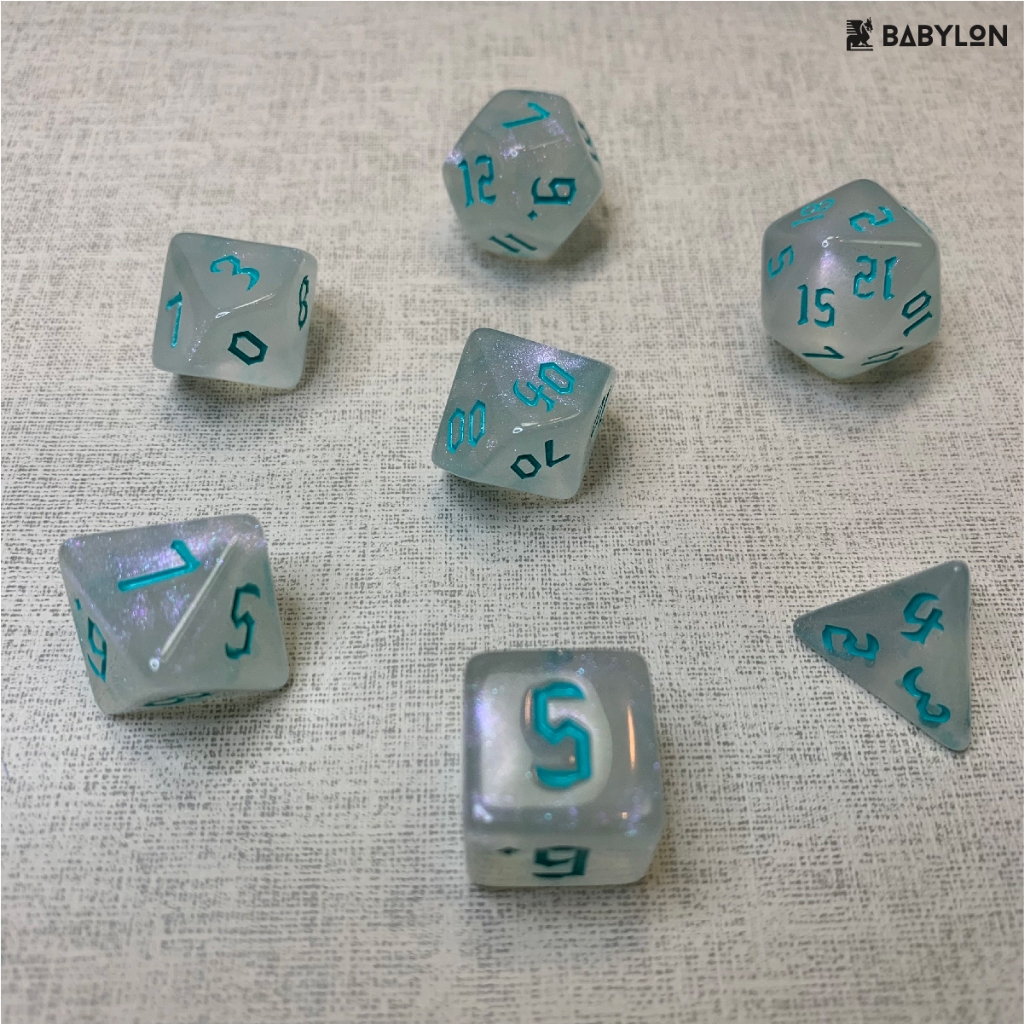 Forstborn 7 Dice Set | ลูกเต๋าอะคริลิคสองสี 20 ด้าน สำหรับเกมกระดาน TRPG D4-D20 และ ไพ่ออราเคิล ...