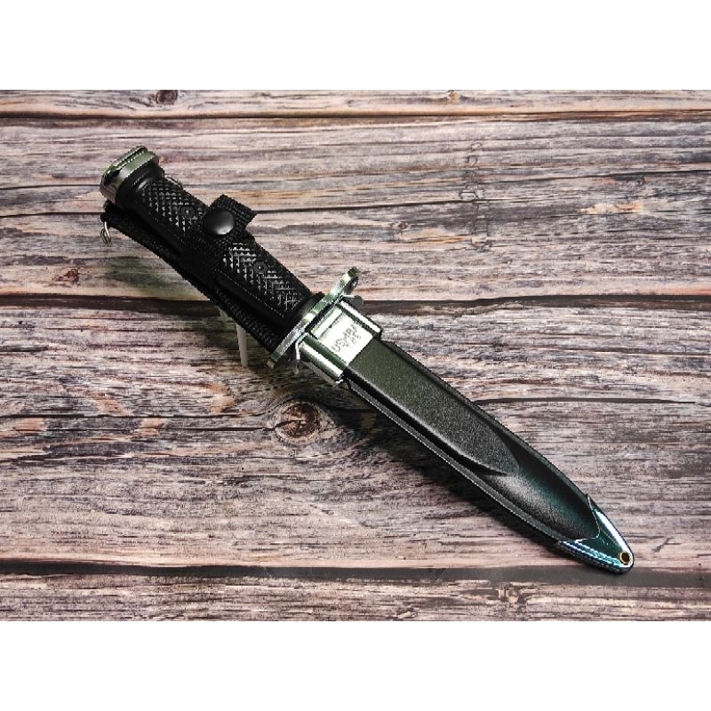 M7 - US ของใหม่ ผลิตจากประเทศจีน ใบเงิน ด้ามดำ ท้ายด้ามคลิปล็อคเป็น ...