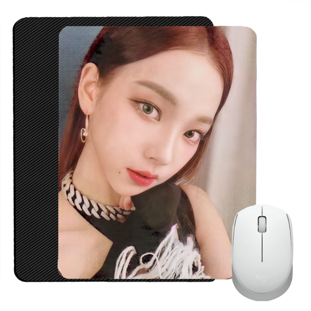 แผ่นรองเมาส์ Mouse Pad พิมพ์ลาย นักร้องเกาหลี คารีน่า Karina Aespa ...