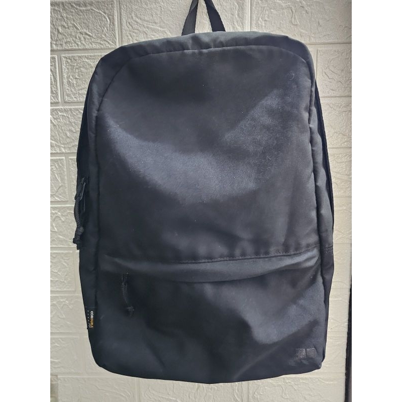 พร้อมส่ง กระเป๋าเป้มือสอง Uniqlo สีดำ ใส่ Notebook สภาพดีมาก | Shopee ...