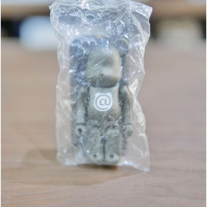 ขาย Bearbrick Be@rbrick Kubrick 100% Series 33 S33 Basic Letter ตัว @ เทาเข้ม ของใหม่ ไม่มีการ์ด ...