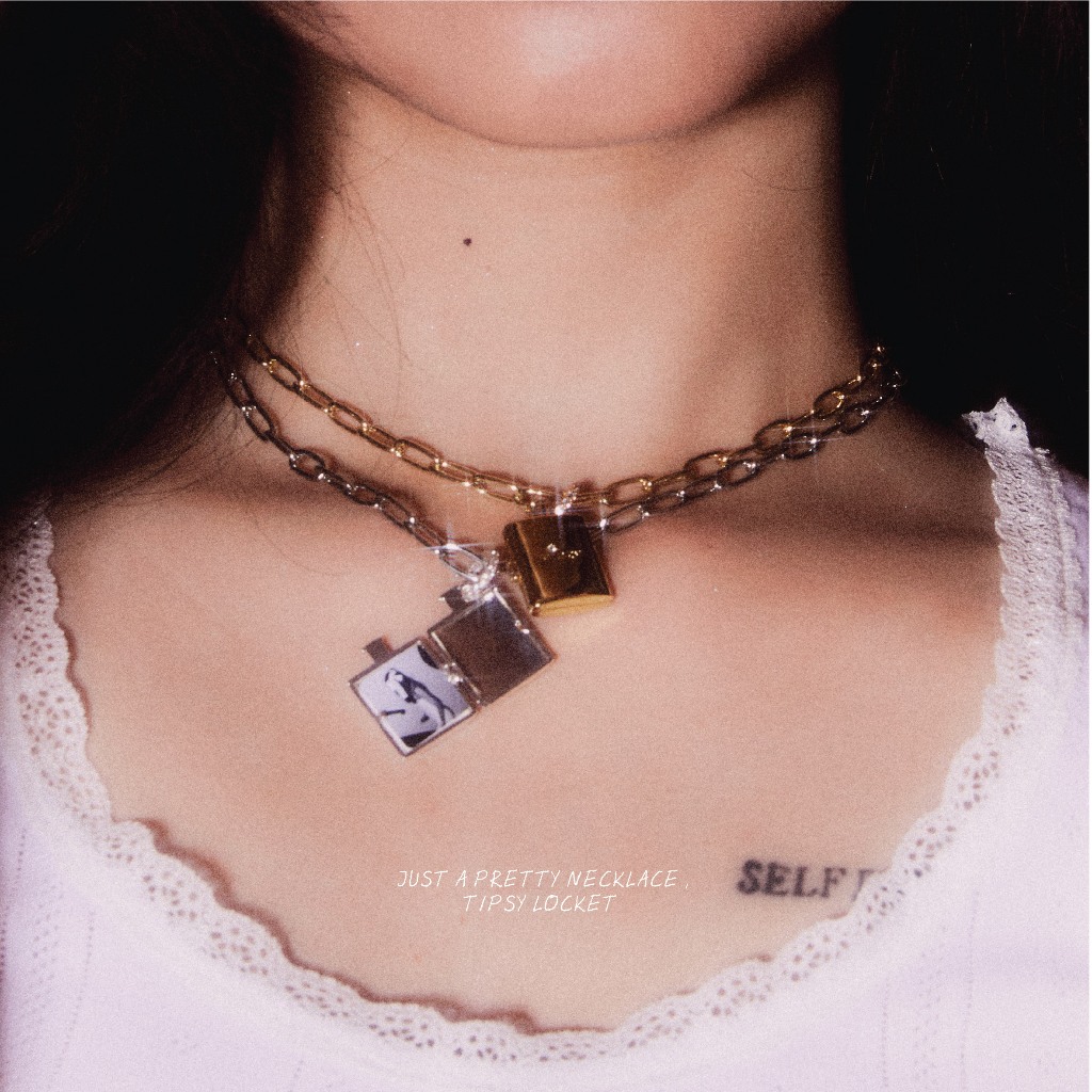 (Pre-Order 3-5 Day)YVIS Just A Pretty Necklace+Tipsy Locket(สลักชื่อได้ ...