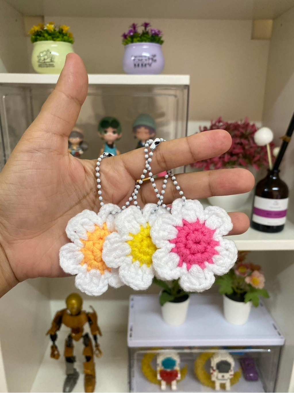 Day’s Eye พวงกุญแจดอกเดซี่ Daisy ของขวัญ ของที่ระลึก ของขวัญวันปัจฉิม ...