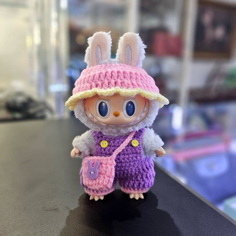 labubu_v1,v2ชุดน้องม่วงกระเป๋าชมพู[พร้อมส่ง] กนะดุมคละสี | Shopee Thailand