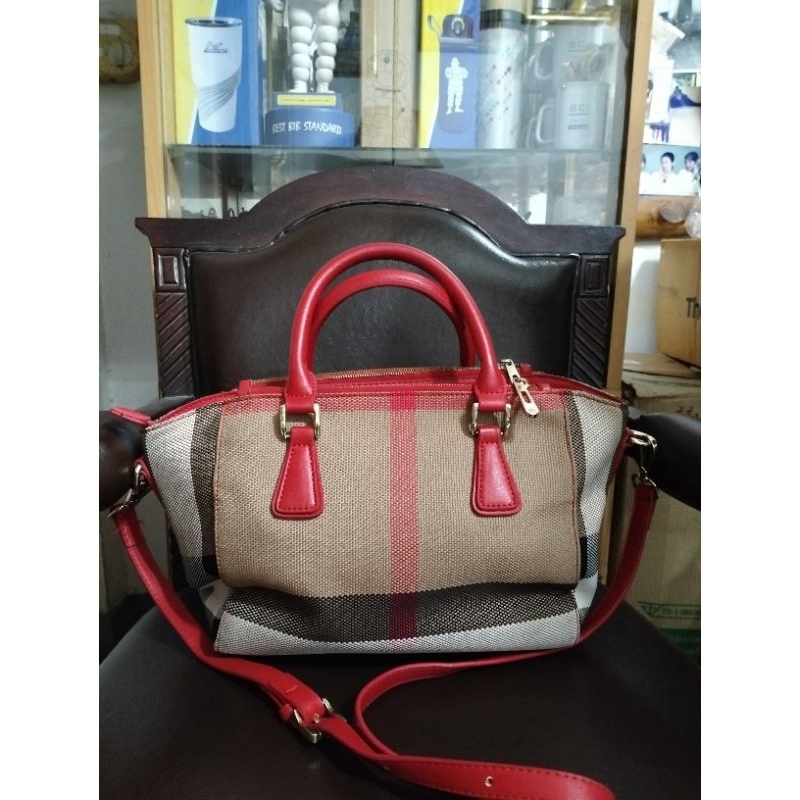 กระเป๋าผ้ามือสอง แบรนด์burberry | Shopee Thailand