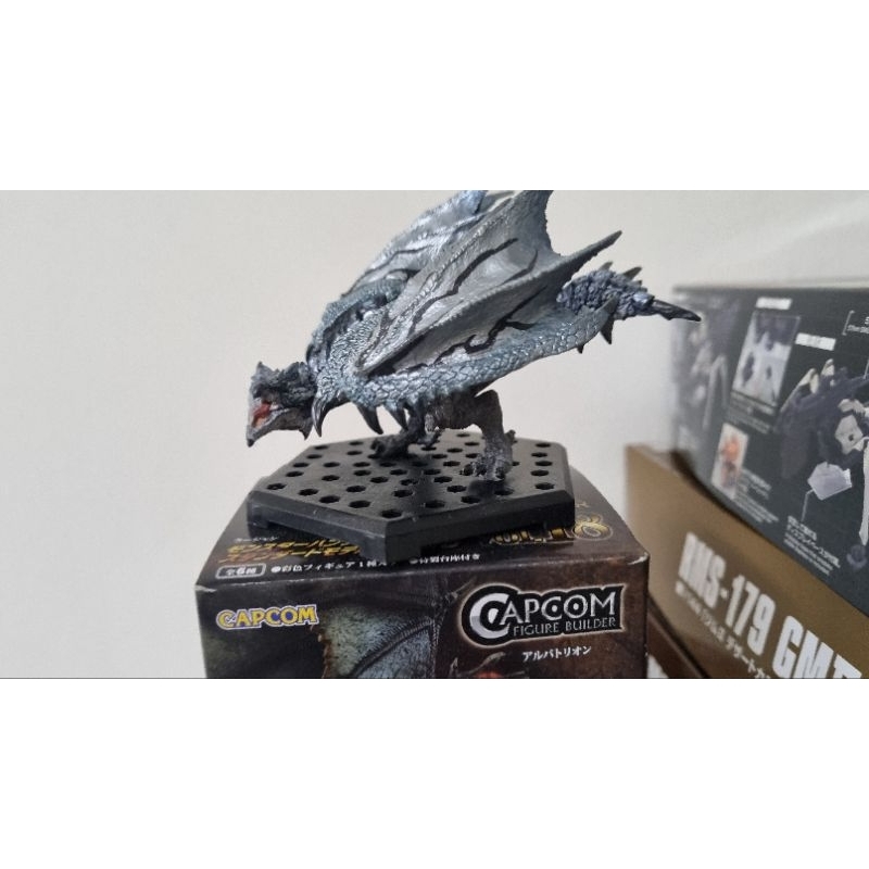 Capcom figure builder monster hunter Vol.18(Silver rathalos) | Shopee ...