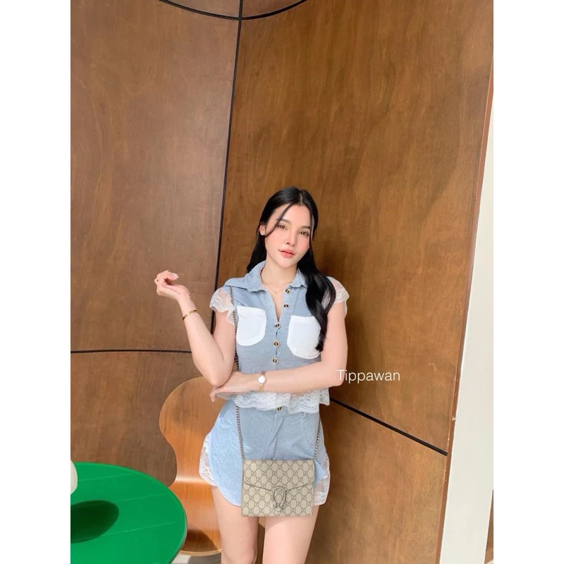 Tippawan Setเสื้อครอปกระดุม มาพร้อมกางเกงขาสั้นเว้าขาแบบแซ่บๆ แต่งลูกไม้ทั้งตัว | Shopee Thailand