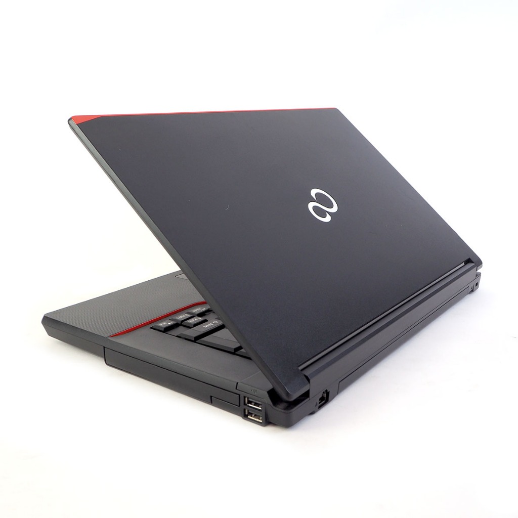 โน๊ตบุ๊ค Fujitsu Lifebook A574 Core i5 GEN 4 / RAM 4-8GB / HDD 320GB / WiFi / Webcam สภาพดี By ...