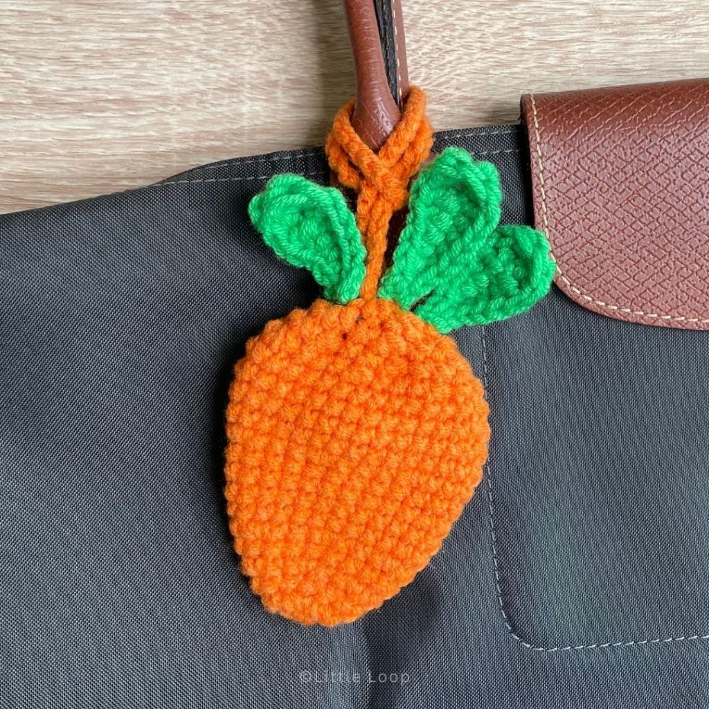 กระเป๋ารูปทรงแครอท งานถักไหมพรม handmade / Crochet Carrot Pouch ...