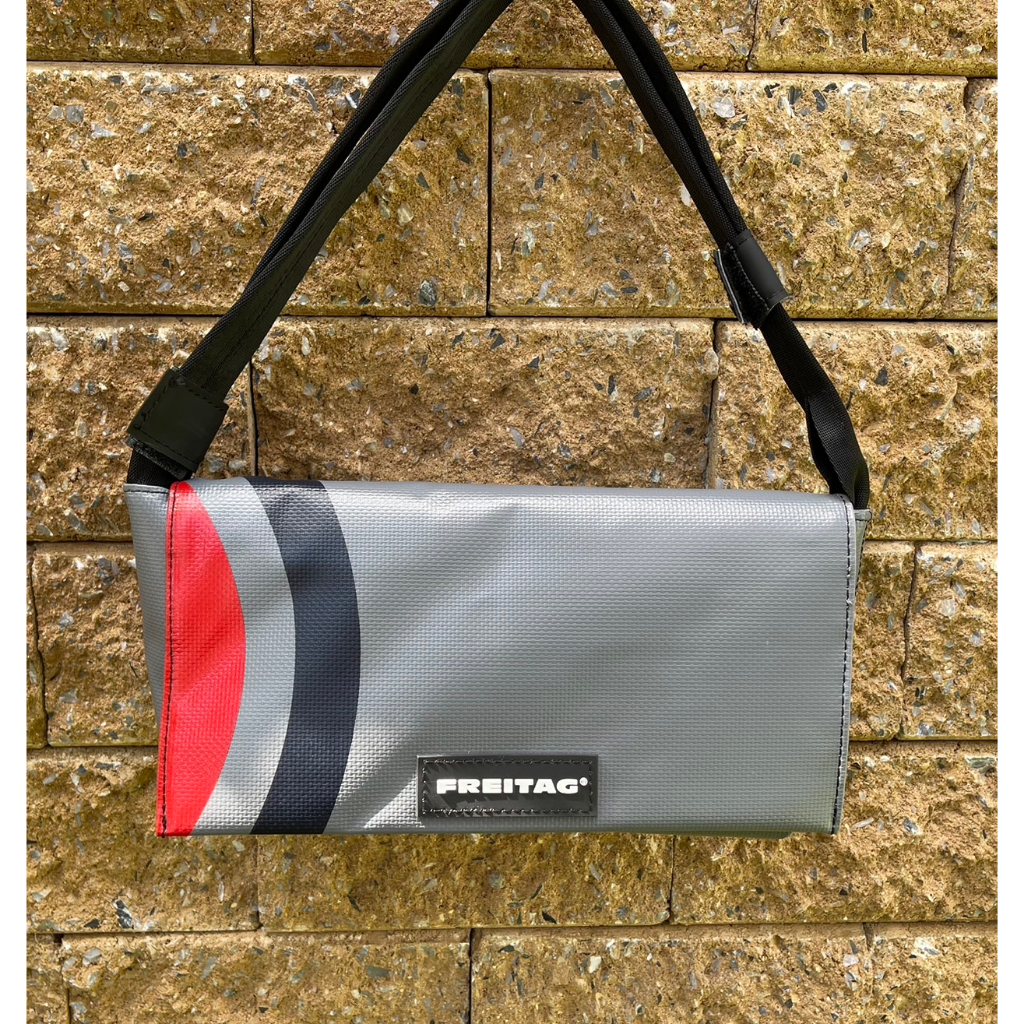 Freitag Laura F71 สินค้าพร้อมส่ง | Shopee Thailand