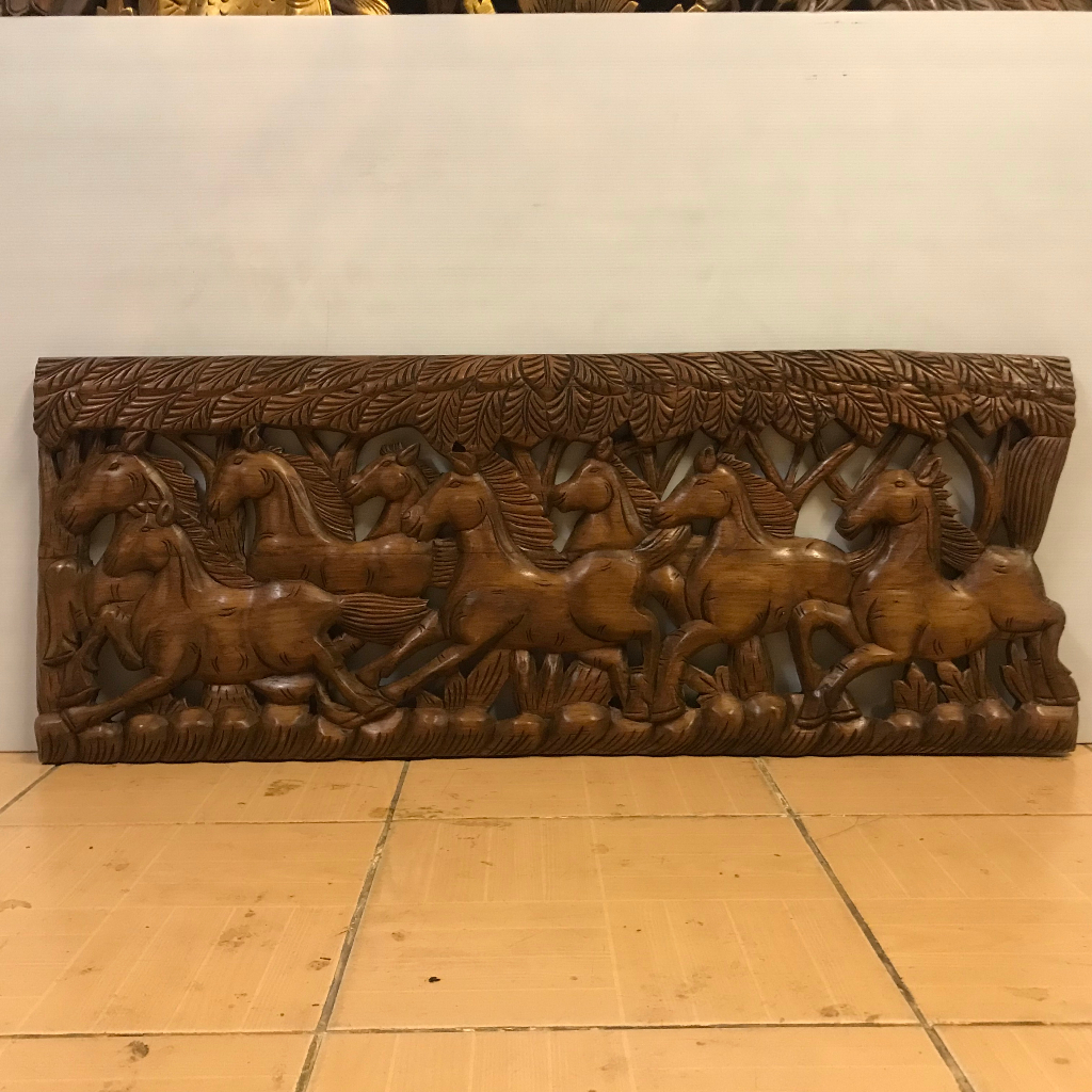 แผ่นไม้แกะสลัก ไม้สัก แกะสลัก รูปม้า ม้ามงคล 8 ตัว ขนาด 35x90 cm.ประดับตกแต่งผนัง งานฝีมือ (มี 2 ...