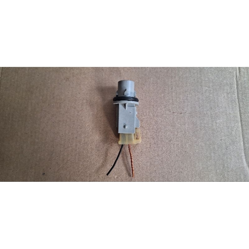 ขั้วไฟหรี่ STANLEY 9306 ขนาด T10 | Shopee Thailand