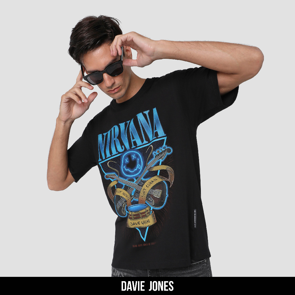 DAVIE JONES เสื้อยืด พิมพ์ลาย Graphic Oversize Fit T-Shirt WA0179 สีดำ ...