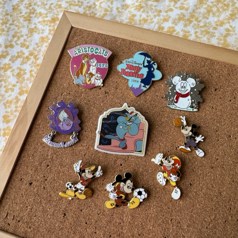 Disney pin พินดิสนีย์ Aristocats 1970 Genie Mary poppins Ursula Snow ...