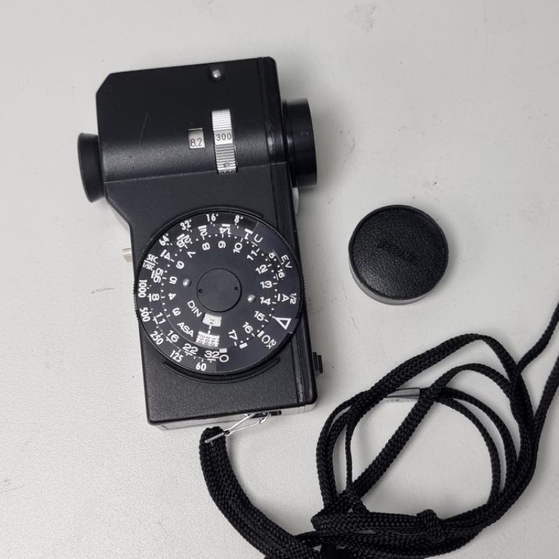 เครื่องวัดแสง Sekonic Zoom Meter L223 สภาพสวย | Shopee Thailand