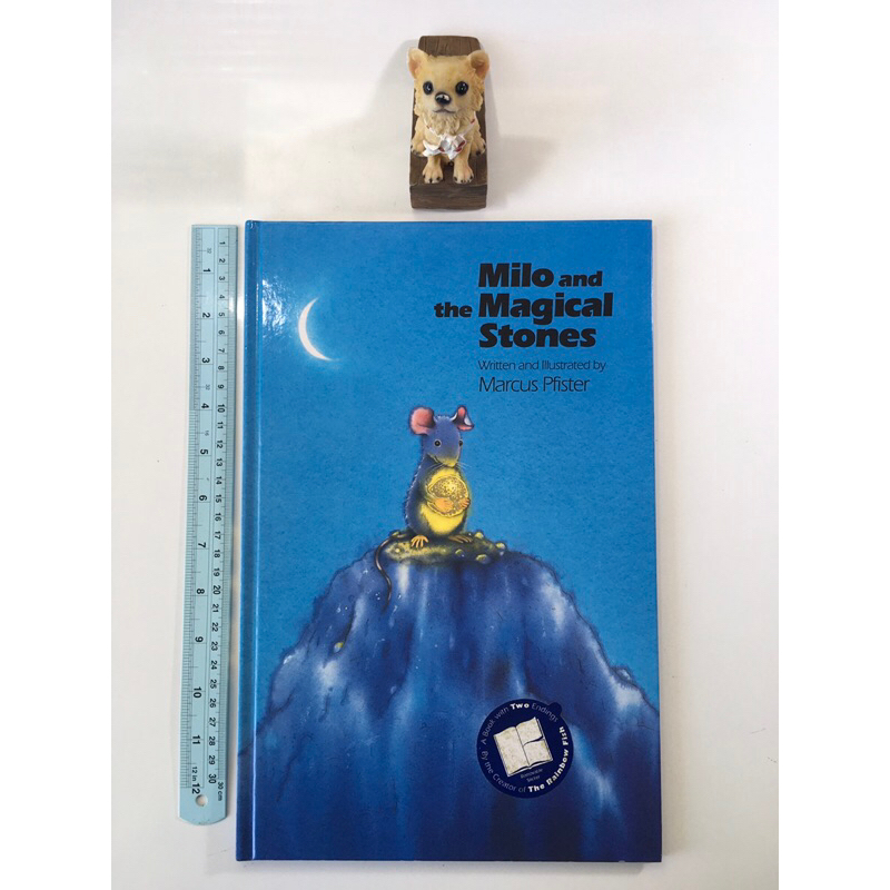 Milo and the Magical Stones By Marcus Pfister (ขอบหนังสือมีถลอกเล็กน้อย ...