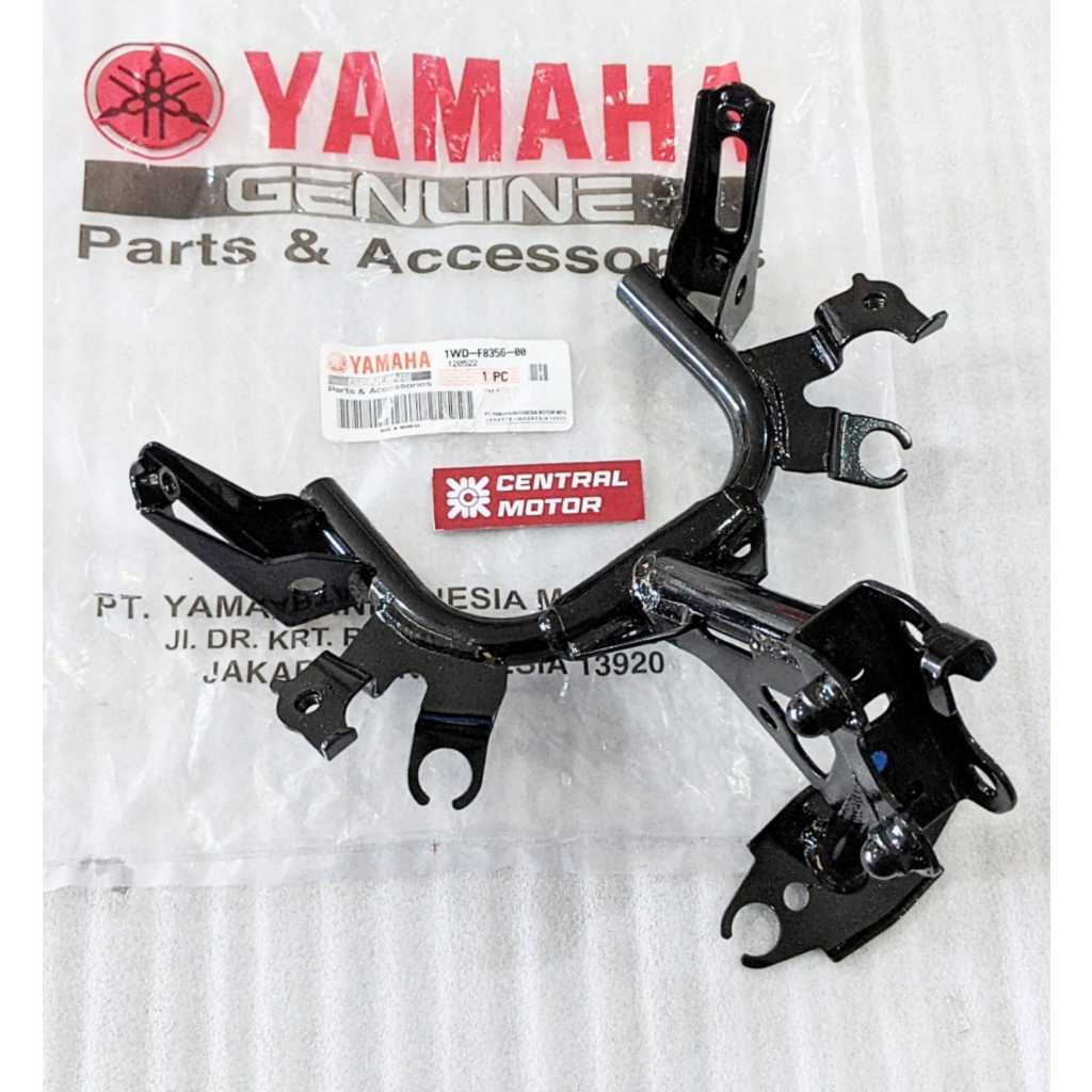 1WD-F8356-00 ขายึดบังลม R3 เหล็กยึดบังลม ขายึดไฟหน้า เหล็กยึดไฟหน้า แท้ ...